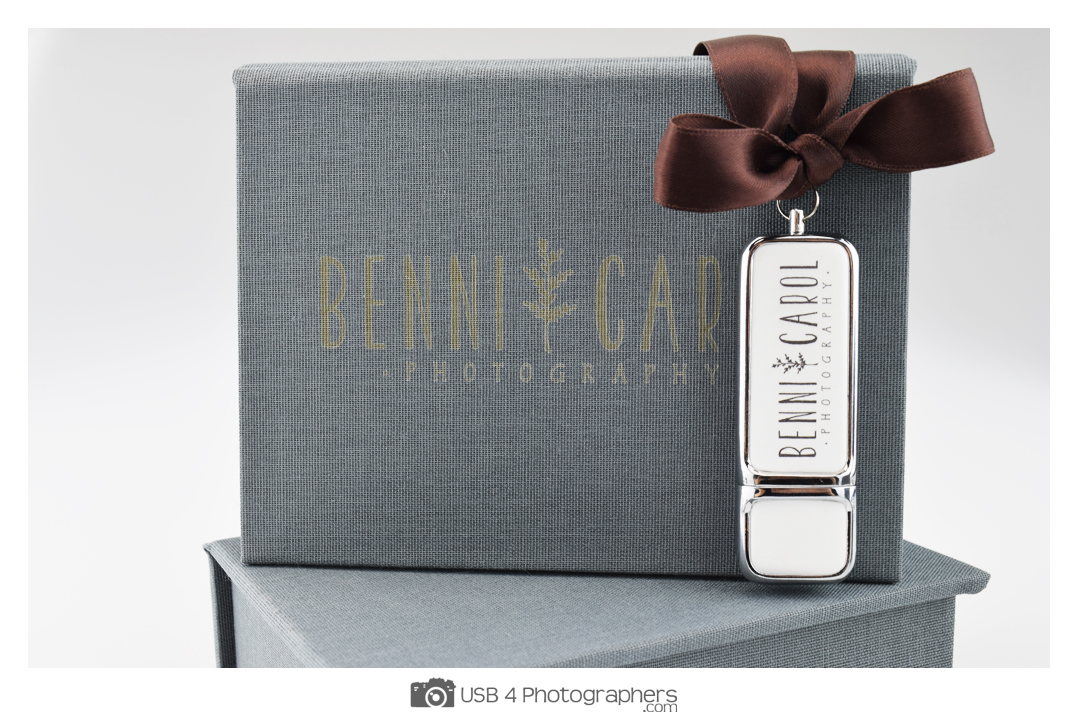 Small Elegant USB Gift Box - Personalised USB Memory Sticks & Gift ...