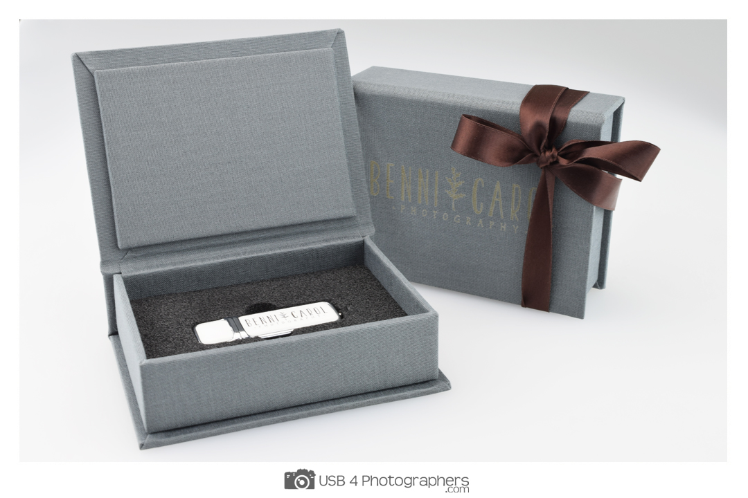 Small Elegant USB Gift Box - Personalised USB Memory Sticks & Gift ...